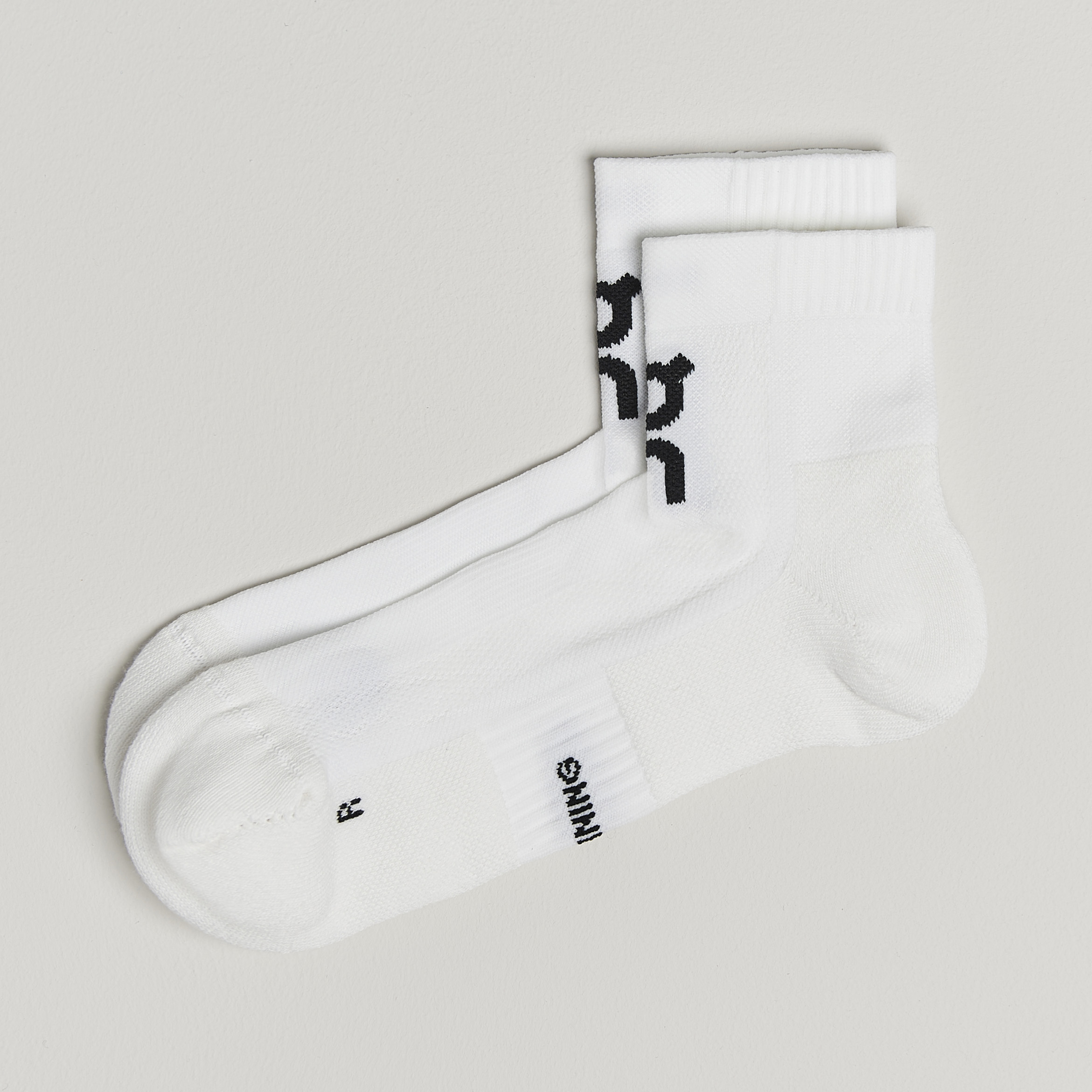On Core Run Sock Mid 2-Pack White at CareOfCarl.com