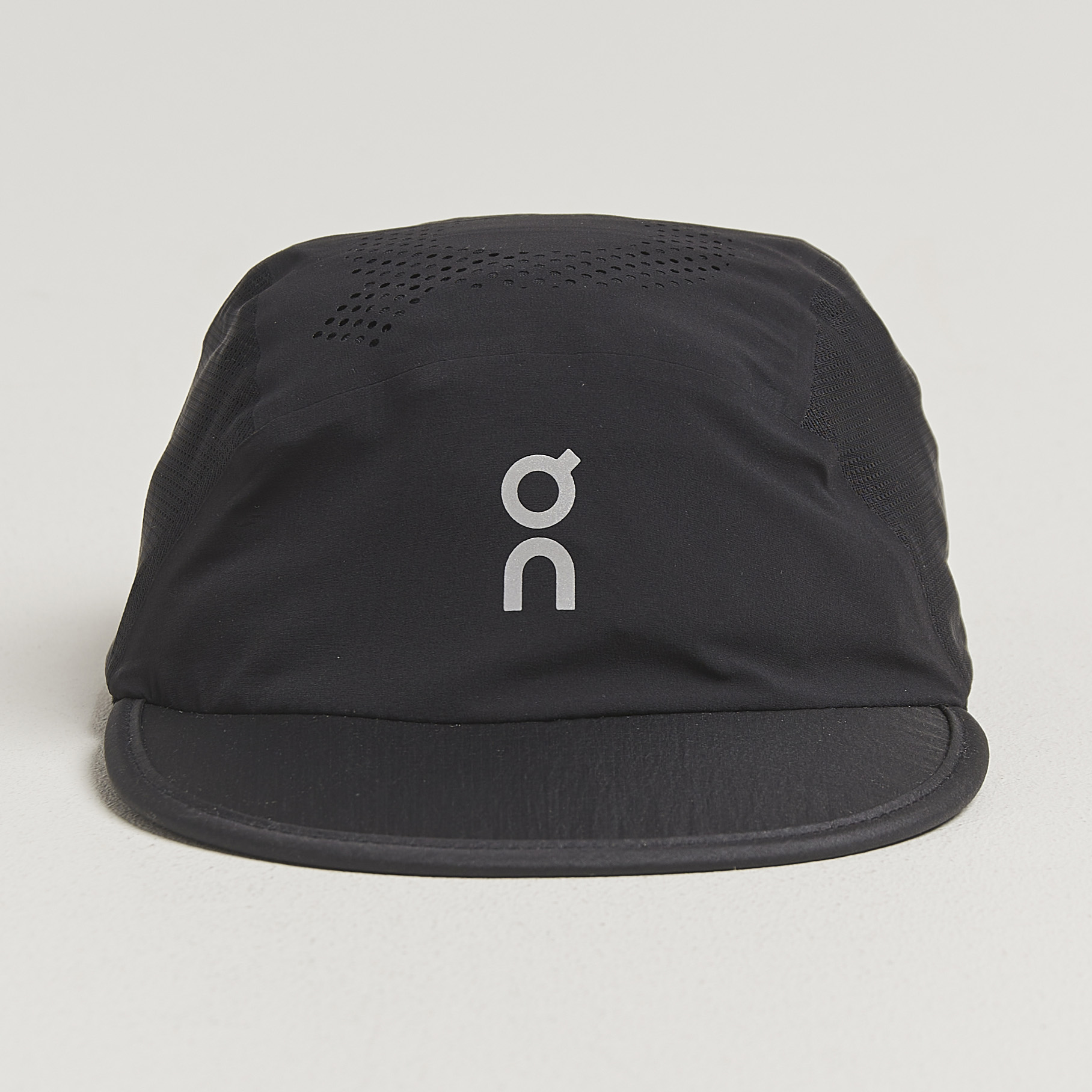 ON Ultra Cap Black at CareOfCarl.com